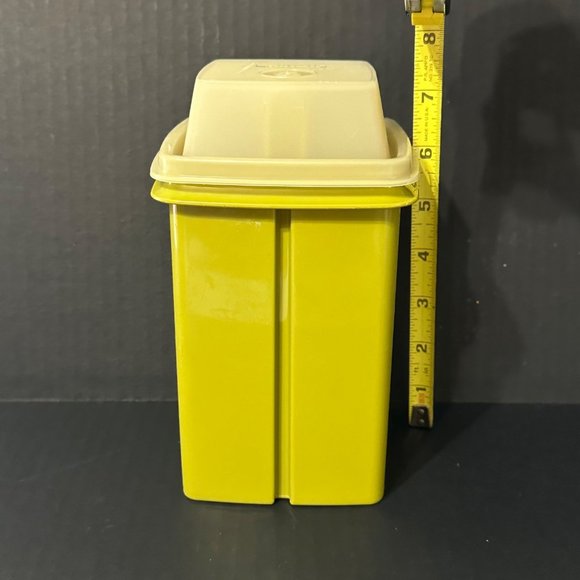 Tupperware | Kitchen | Vintage Tupperware 3 Piece Pick A Deli Pickle ...
